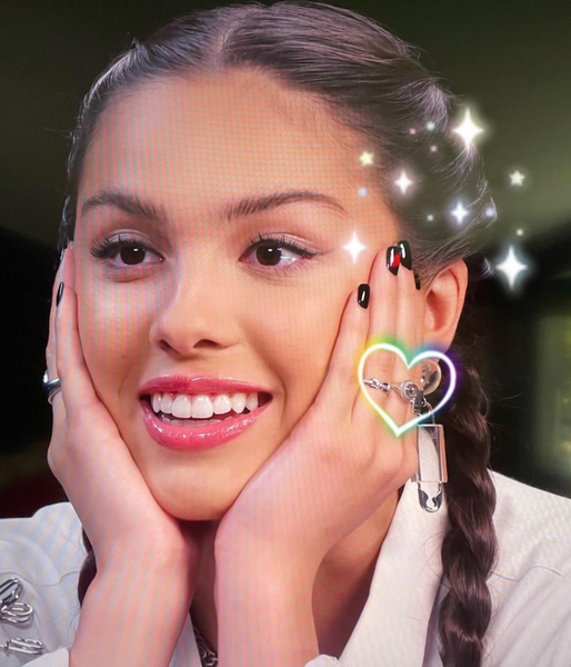 Rhys is Turning Eyes Into Icons – Rhys Kelly